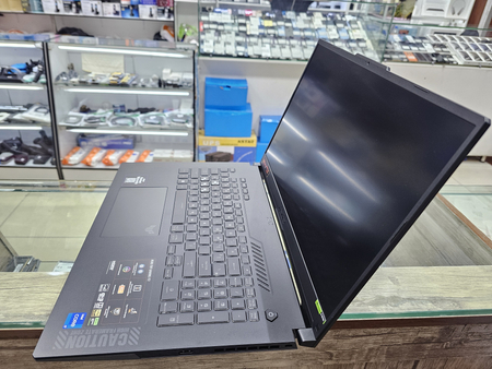 Asus TUF 17 Core i7 + RTX 4050 6GB