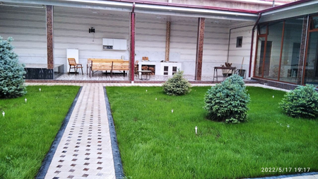 Dacha charvak bez makler Qamar House