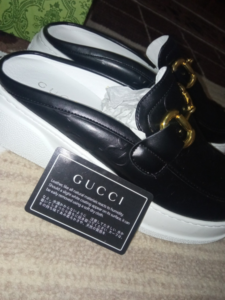 Gucci oyoqkiyim srochna sotiladi