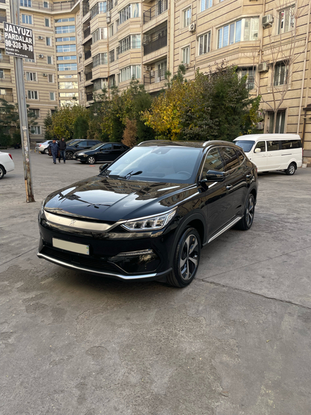 Продаю byd song plus
