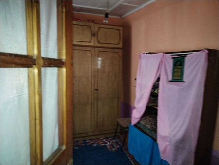 Shahrisabda. A. Temur maydonida yonida hovli sotiladi