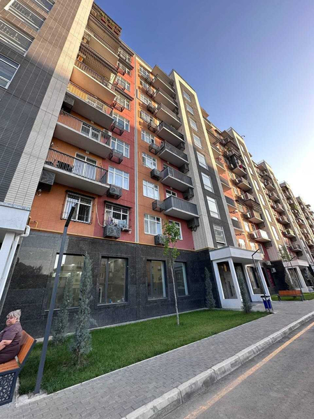 Продаётся квартира  Махтункули Голден хаус .
