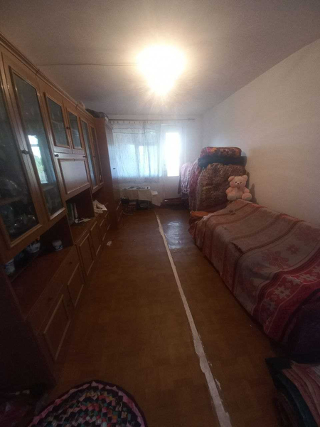 Срочни  сотилади