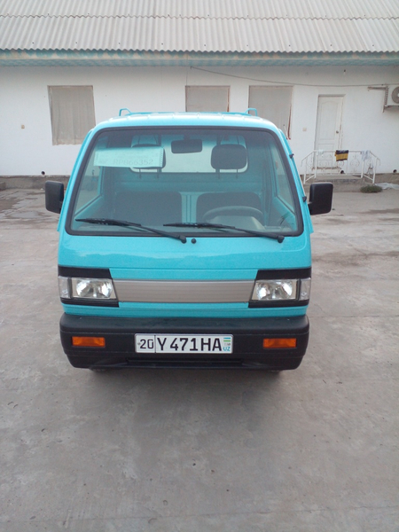 Damas labo sotiladi