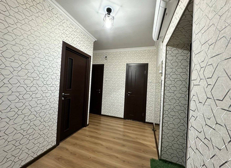 ! 2 xona 8 Xudud Sergeli Srochno Sotiladi Yevroremont