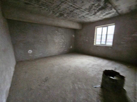 2 xonali 67m² 4-qavat uy sotiladi