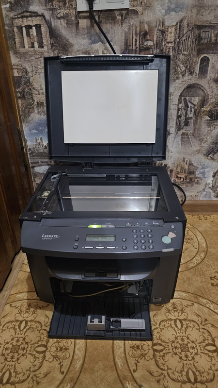 Продается Canon MF-4018