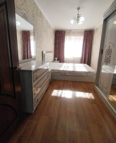 Сдаётся 2в3комнатная квартира! Максим Горький, ор-р: Гос.Саёхат, Makro