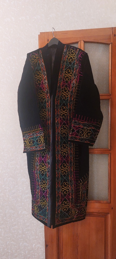 Продам чапан с Каракалпакским орнаментом