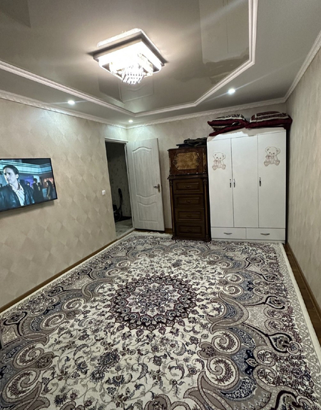 Продается квартира на 24 квартале Чиланзарского района. 2/5/5