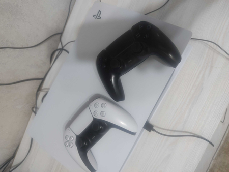 Plastation 5 slim