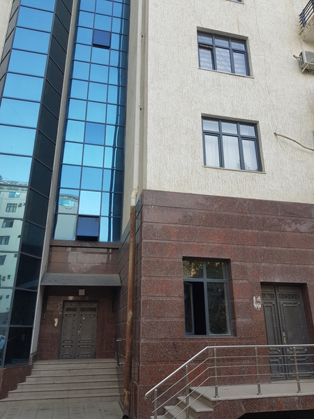 Срочно продаётся 3-х комнатная квартира в состоянии коробки