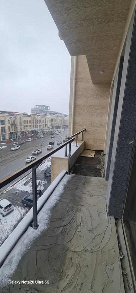 Своя 2 комнатная на 4 этаже с лифтом в новостройке.
