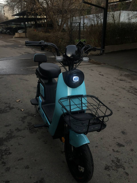 Скутер в б/у состояние продам срочно
