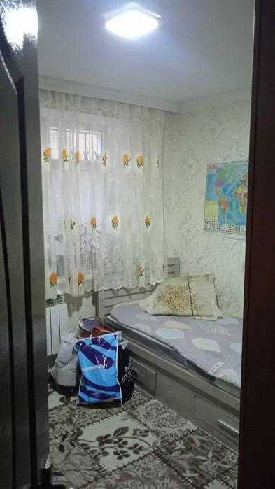 uy sotiladi chilonzor 16 balnitsyani oldi 2 xona 2 etaj 45000$