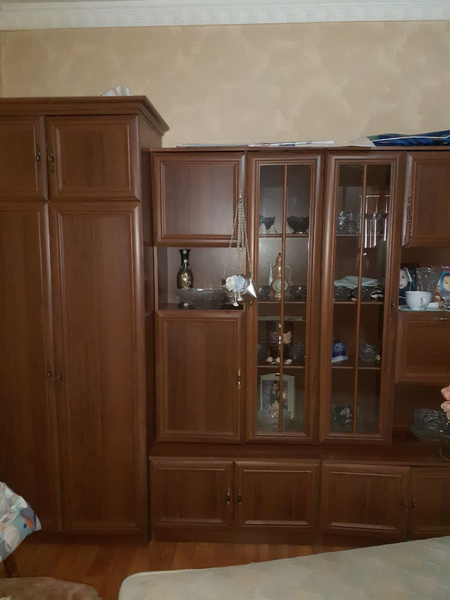 Сдаётся 1комната из 3х с хозяйкой для муж.