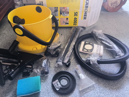 Моющий пылесос Karcher se 4002