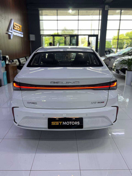 BAIC U5 PLUS с официальной гарантией