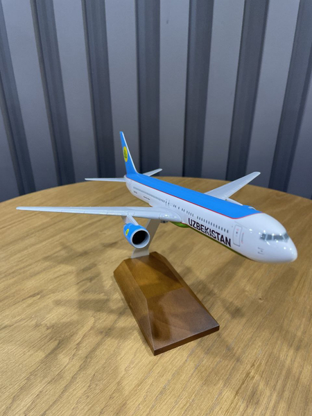 Самолёт Боенг 767