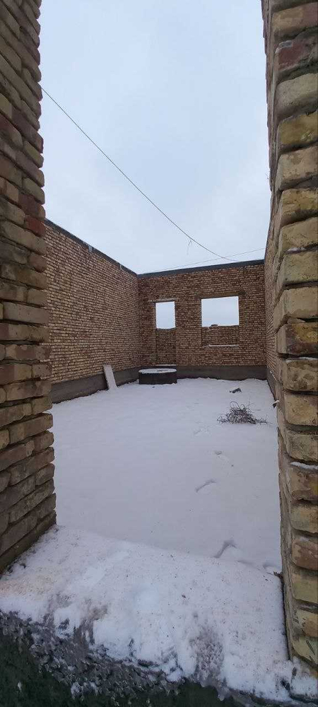 Kadastr qilingan uy sotiladi