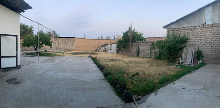 Hovli sotiladi narxini kelishamiz