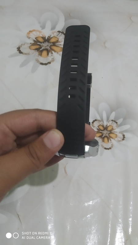 Smart soat sotiladi