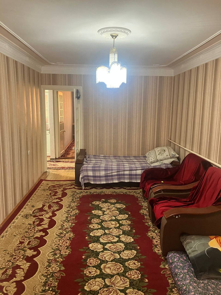 Farĝona shahri kallinskiy massivda 3 xonalik kvartira ijaraga beriladi