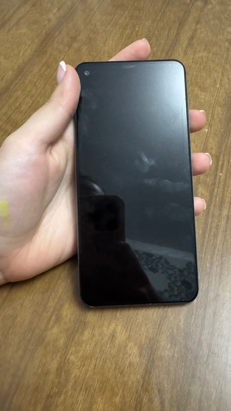 Samsung a40 в хорошем состоянии
