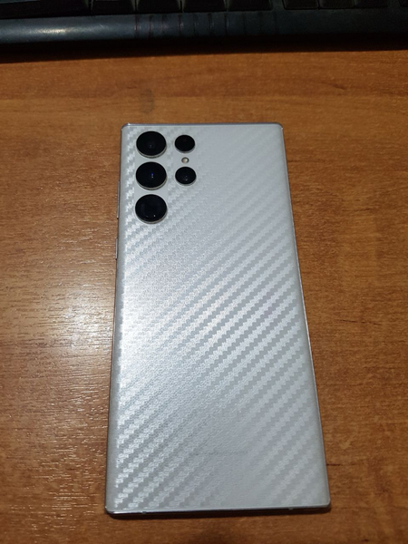 Samsung galaxy S22 ultra sotiladi