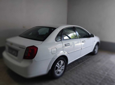 Lacetti 1.8 sotiladi. Продается Ласетти 1.8