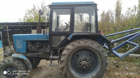 Mtz 82.1 sotiladi