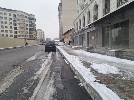 Аренда Нежилое  Сагбон 100м2/1/5 Новостройка 2000уе
