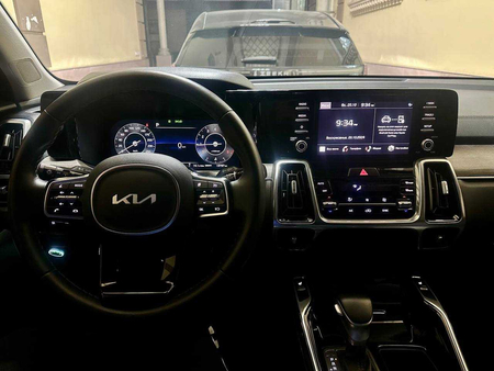 Продается KIA SORENTO 2023