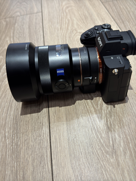 Sony alpha 7 iii body va lens