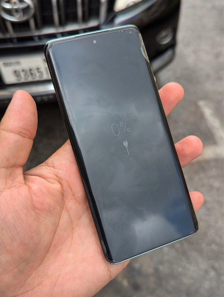 Motorola edge 40 neo 8/256 компактный камерафон