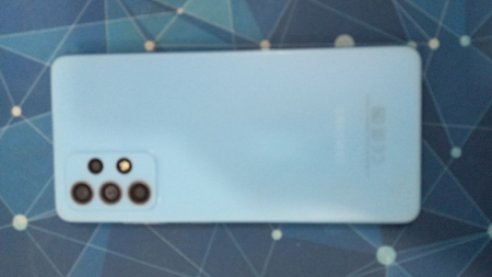 SAMSUNG A52.                        128