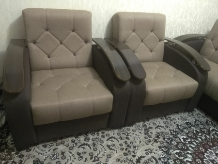 Divan  2 ta kreslosi bn