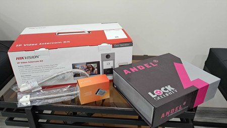 Полный комплект IP видеодомофона HIKVISION 604