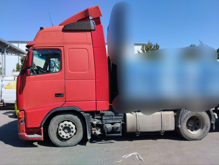 Volva FH12 yili 2005 probegi 772 760 Bez prisep