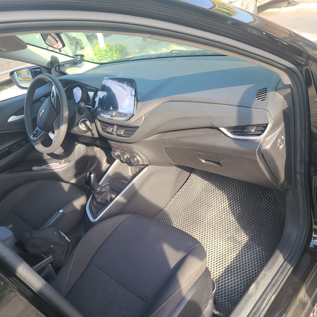 Chevrolet onix 3