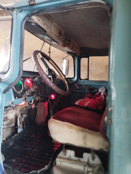 Zil 130 selxoz samosvol