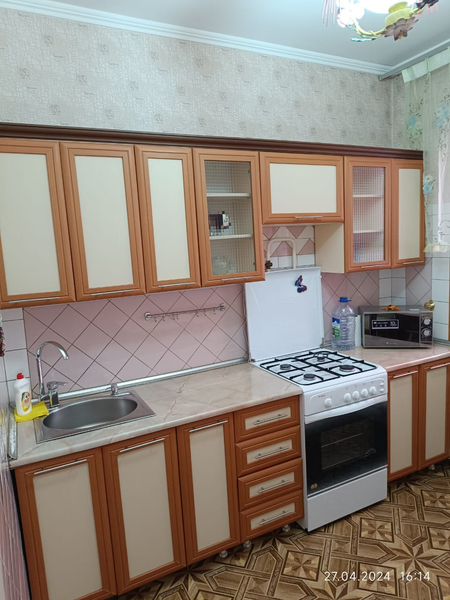 Продаю свои две 2х комнатные квартиры в общем коридоре по улице Бабура