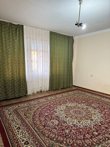 Продам квартиру ор. Пакентский рынок