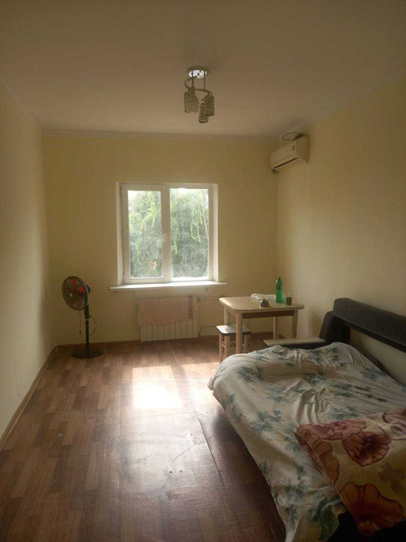СРОЧНО !! Продается квартира в Яшнабаде 2/4/4 ( 60 кв/м ) Авиасозлар 1