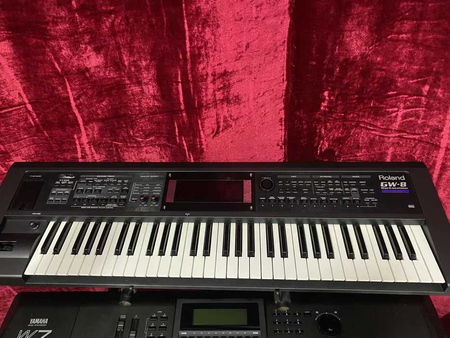 ПРОДАМ Синтезатор Roland GW-8 (Рабочая станция). Состояние ОТЛИЧНОЕ