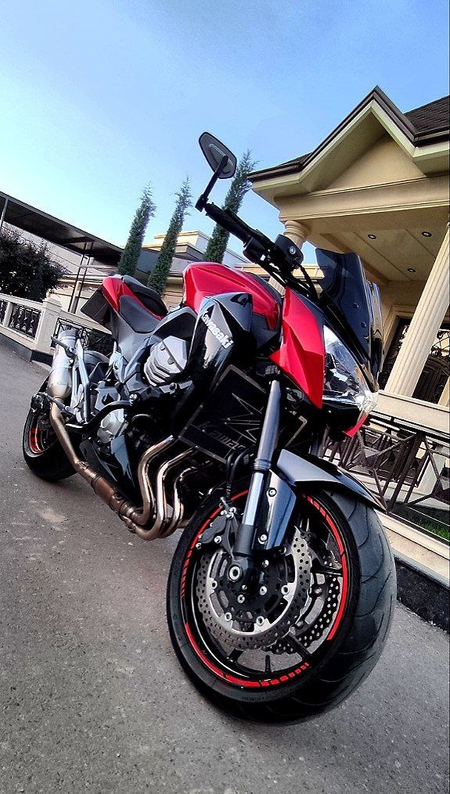 Мотоцикл Kawasaki z 800