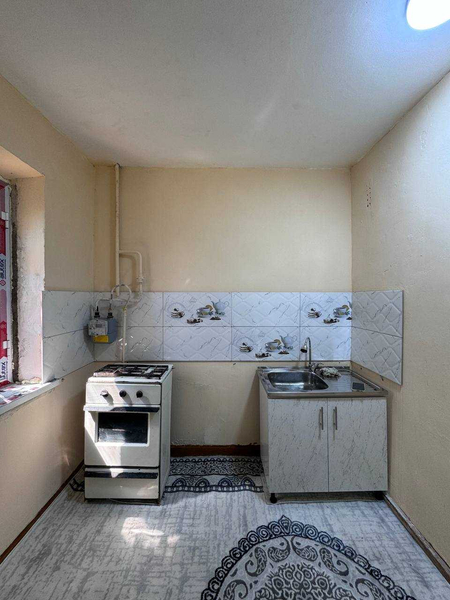 2 xonali 1-qavat 5 qavatli ponelniy dom 56m²