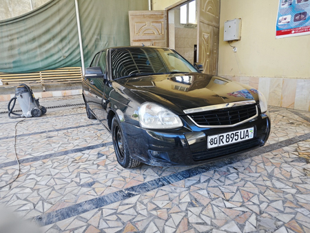 Lada Priora srochniy sotiladi