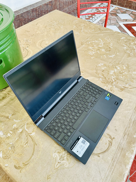 Hp victus sotiladi