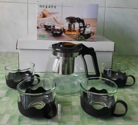 НОВЫЙ Чайный Сервиз: Заварочный Чайник + 4 чашки/ Другая Посуда